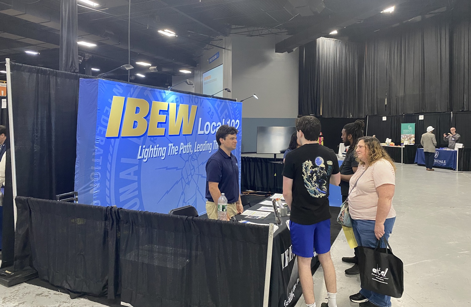 Construction Industry Career Day draws hundreds